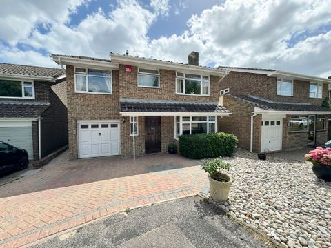4 bed detached house for sale in Merlin Gardens, Portchester, Fareham ...