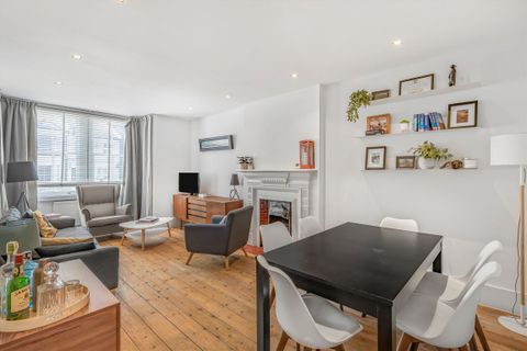 Latchmere Road, Clapham Junction SW11, 2 bed flat for sale, £575,000 ...