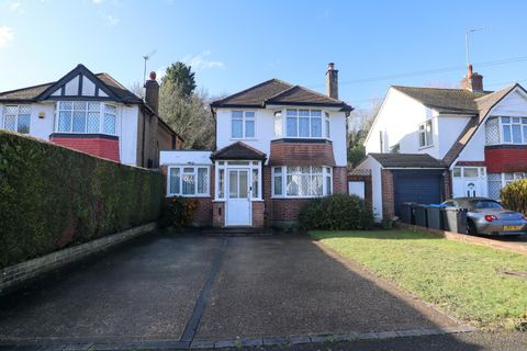 Chaldon Way, Coulsdon CR5, 3 bed detached house for sale, £600,000 - Zoopla