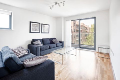 Chi Building, Crowder Street E1, 2 bed flat to rent, £2,708 pcm - Zoopla
