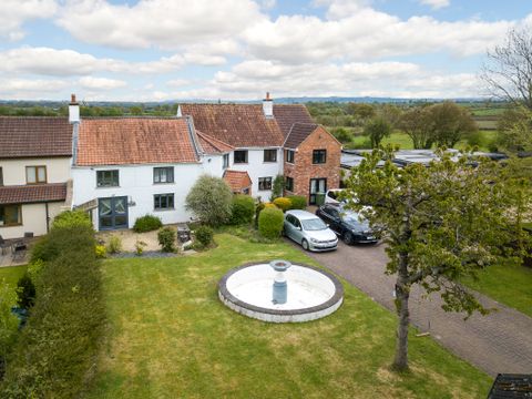 7 bed semi-detached house for sale in Hoopers Pool, Southwick ...