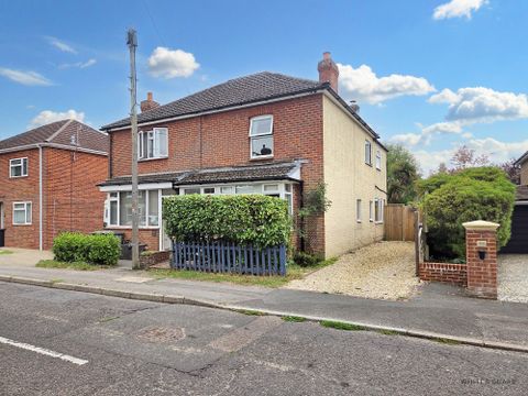 New Road, Colden Common SO21, 3 bed semi-detached house for sale, £ ...