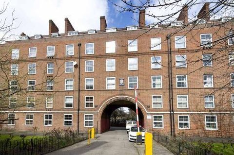 2 bed flat to rent in Matilda House, St. Katharines Way, Wapping E1W, £ ...