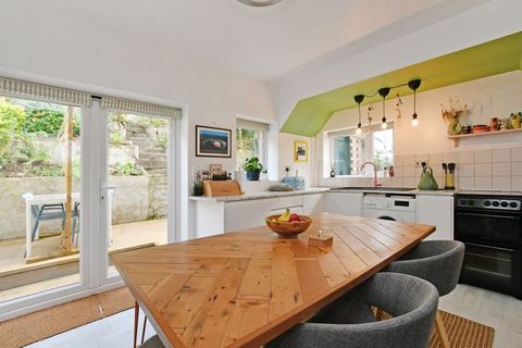 Gleadless Road, Heeley, Sheffield S2, 2 bed semi-detached house for ...