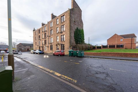 1 bed flat for sale in G/R, 4, Graham Street, Dundee DD4, £64,995 - Zoopla