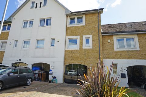 Bryher Island, Port Solent PO6, 3 bed town house for sale, £895,000 ...