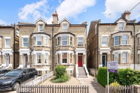 King Charles Road, Surbiton KT5, 2 bed flat to rent, £1,600 pcm - Zoopla