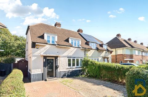 Byron Way, Romford RM3, 3 bed semi-detached house for sale, £450,000 ...