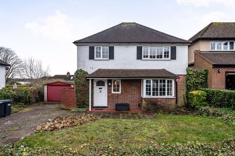 3 bed detached house for sale in The Chase, Coulsdon CR5, £725,000 - Zoopla