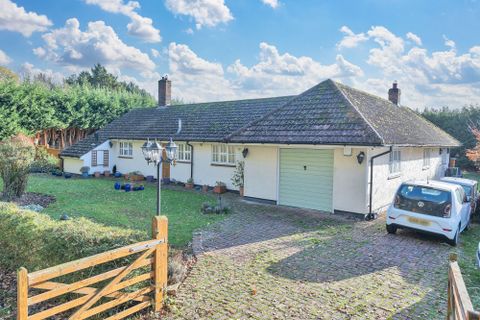 Ermine Way, Arrington SG8, 3 bed detached bungalow for sale, £850,000 ...