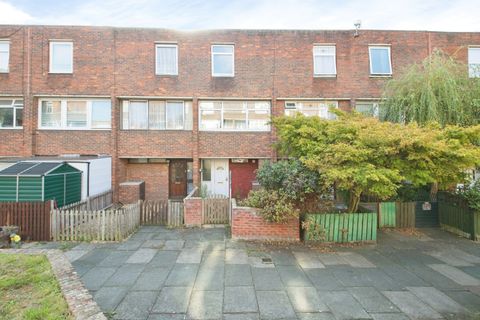 3 bed town house for sale in Marshall Path, London SE28, £400,000 - Zoopla