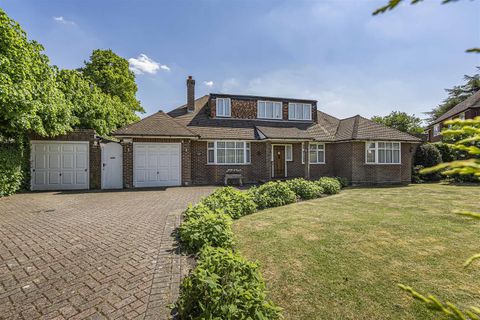 Lower Road, Fetcham KT22, 3 bed detached bungalow for sale, £925,000 ...