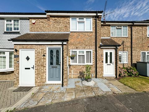 2 bed terraced house for sale in Tatsfield Close, Rainham, Twydall ...