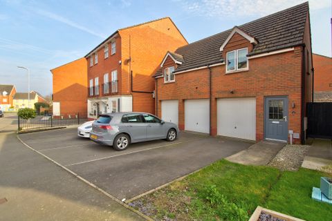 2 bed mews for sale in Oystermouth Way, Duffryn, Newport NP10, £170,000 ...
