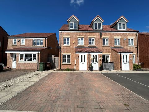 Ruby Street, Wakefield WF1, 3 bed property to rent, £1,400 pcm - Zoopla
