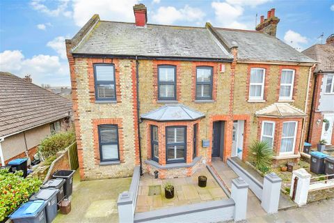 4 bed semi-detached house for sale in Kings Avenue, Ramsgate, Kent CT12 ...