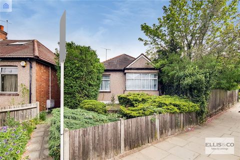 Wembley Hill Road, Wembley HA9, 3 bed bungalow for sale, £575,000 - Zoopla