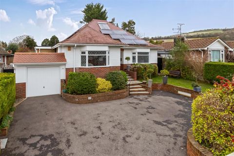 Central Avenue, Findon Valley BN14, 4 bed detached bungalow for sale, £ ...