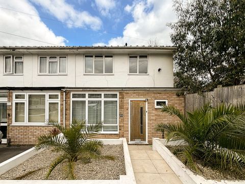 3 bed terraced house for sale in Chelsfield Gardens, Sydenham, London ...