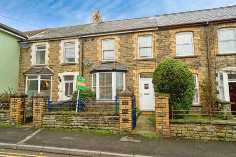 Wigan Terrace, Bryncethin, Bridgend CF32, 3 bed terraced house for sale ...