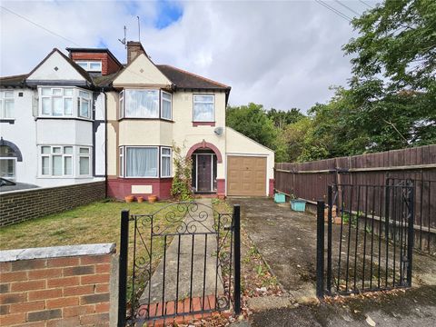 3 bed detached house for sale in Ansford Road, Bromley BR1, £550,000 ...