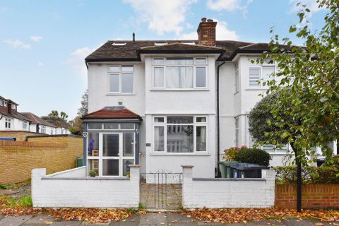 5 bed semi-detached house for sale in Cardiff Road, Boston Manor W7, £ ...