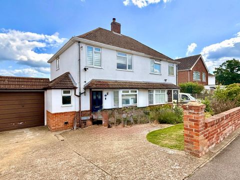 Meadow Lane, Fetcham, Leatherhead KT22, 3 bed semi-detached house for ...