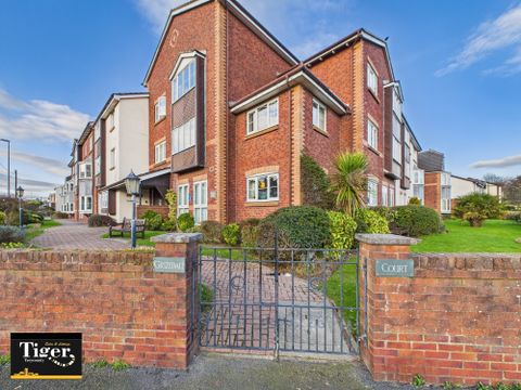 1 bed flat for sale in Forest Gate, Blackpool FY3, £39,995 - Zoopla