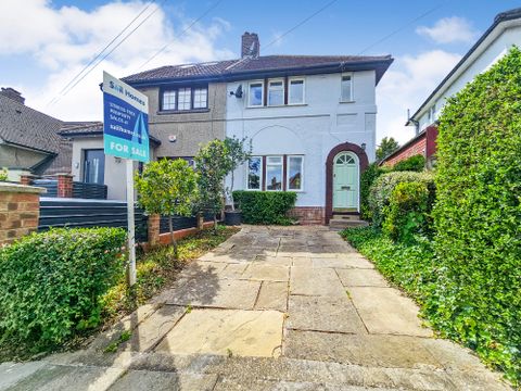 Well Road, Barnet EN5, 2 bed semi-detached house for sale, £560,000 ...