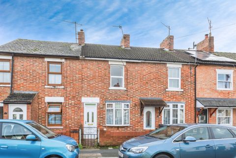 High Street, Haydon Wick, Swindon SN25, 3 bed terraced house for sale ...