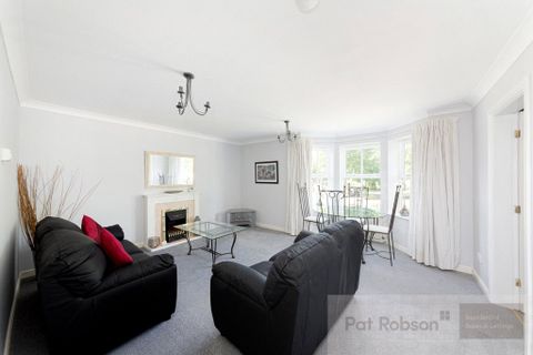 2 bed flat to rent in Regency Court, Windsor Mews, Jesmond, Newcastle ...
