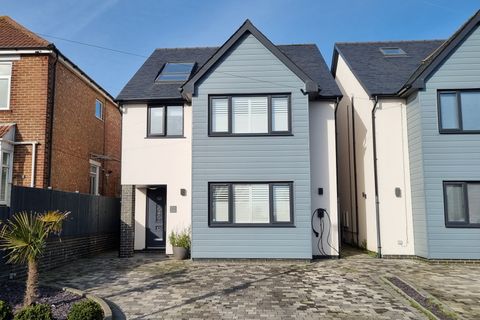 Drayton, Hampshire PO6, 4 bed detached house for sale, £625,000 - Zoopla