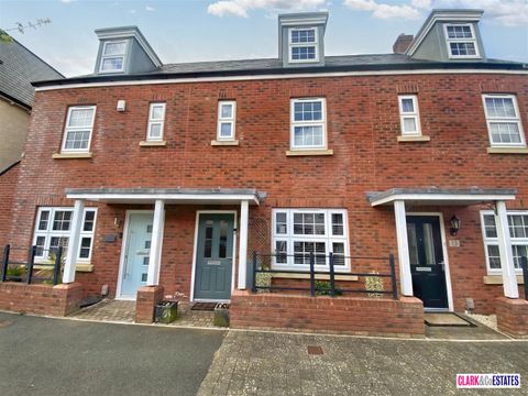 3 bed terraced house for sale in Dart Avenue, Seabrook Orchards, Exeter ...