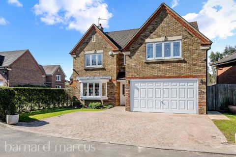 Bowen Way, Netherne On The Hill, Coulsdon CR5, 4 bed detached house for ...