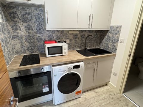 Woolwich Road, Woolwich / Charlton SE7, 1 bed flat to rent, £1,547 pcm ...