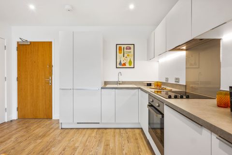 2 bed flat to rent in The Kell, Gillingham Gate Road, Gillingham ME4, £ ...