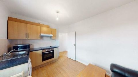 Wulfstan Street, London W12, 2 bed flat to rent, £1,800 pcm - Zoopla