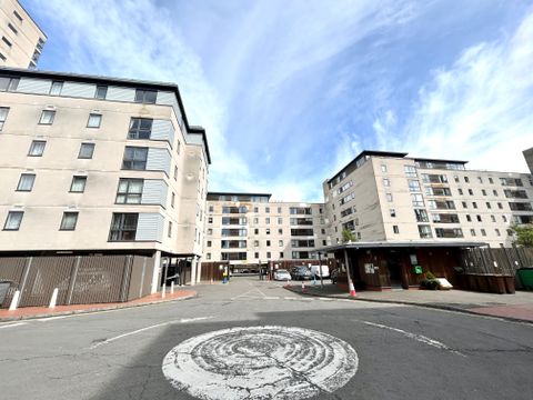 2 bed property to rent in Falcon Drive, Cardiff CF10, £1,100 pcm - Zoopla