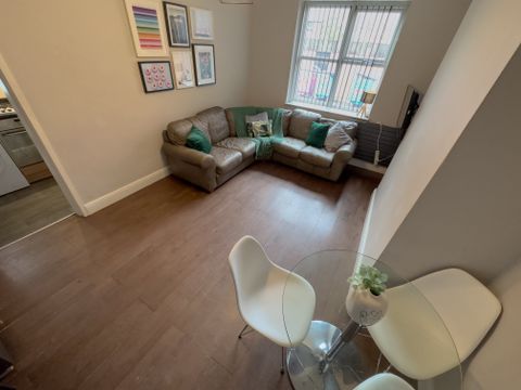 Room to rent in Sheil Road, Fairfield, Liverpool L6, £433 pcm - Zoopla