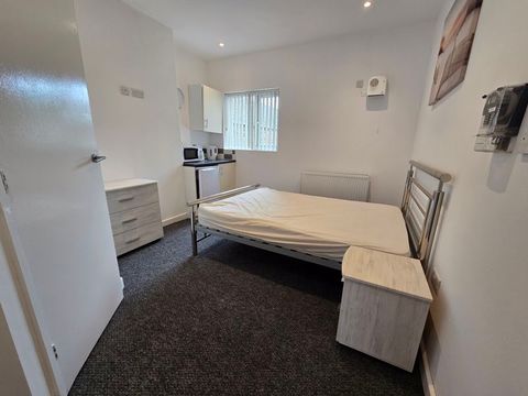 Room 2 - Murray Road, Rugby CV21, Room to rent, £520 pcm - Zoopla