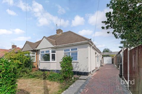 3 bed semi-detached bungalow for sale in Stewart Road, Chelmsford CM2 ...