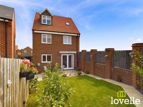 4 bed detached house for sale in Taylor Avenue, Cottingham, East Riding ...