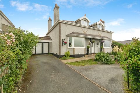 Bay View Road, Benllech, Isle Of Anglesey, Sir Ynys Mon LL74, 3 bed ...