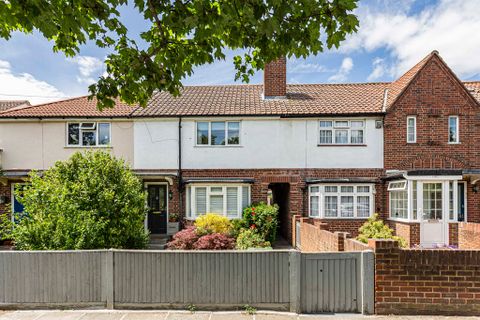 Hospital Bridge Road, Twickenham TW2, 2 bed terraced house for sale, £580,000 - Zoopla