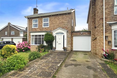 3 bed link detached house for sale in The Martlets, Rustington ...