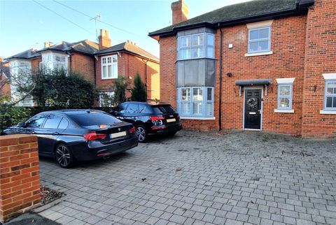 Spinney Hill, Addlestone KT15, 3 bed semi-detached house for sale, £ ...