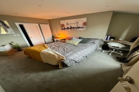 Room to rent in ., Manchester M11, £890 pcm - Zoopla