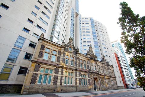 2 bed flat to rent in Bute Terrace, Cardiff CF10, £1,275 pcm - Zoopla