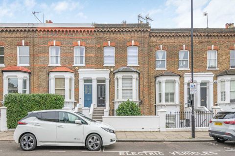 2 bed flat to rent in Saltram Crescent, London W9, £2,396 pcm - Zoopla