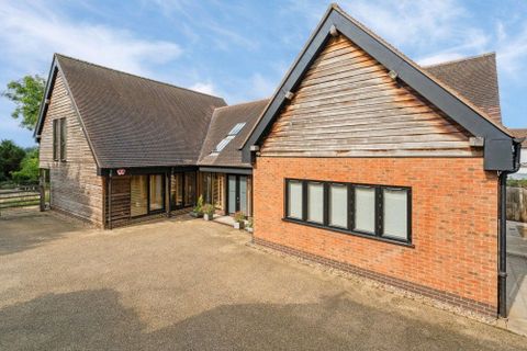 East End Farm, Moss Lane, Pinner Village HA5, 5 bed detached house for ...